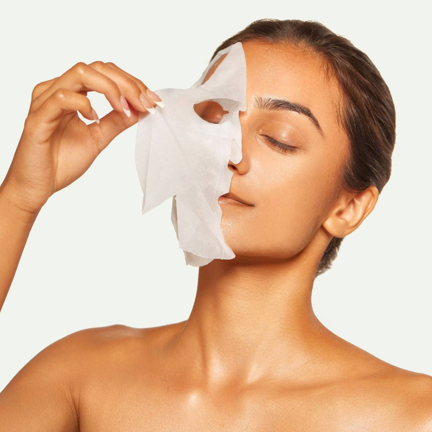 Strawberries and Cream Soothing Raw Juice Sheet Mask– Freshie & Zero